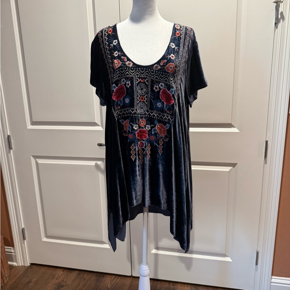 Johnny Was | Tops | Johnny Was Embroidered Navy Tunic Top | Poshmark